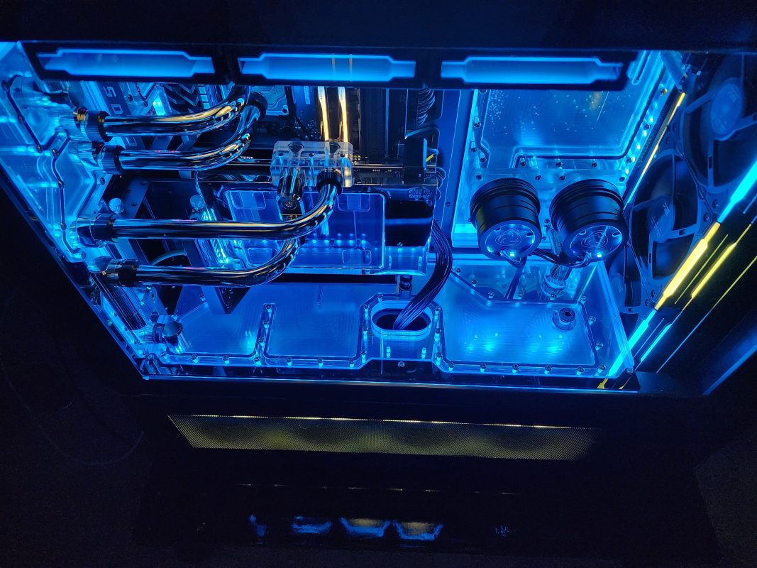 Lian Li V3000+ Build By Chris Blanchette - Singularity Computers