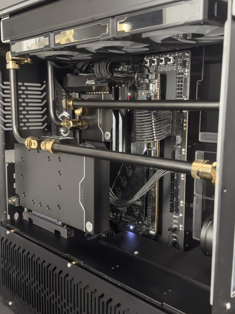 Stream-M Build By Iqon - Singularity Computers