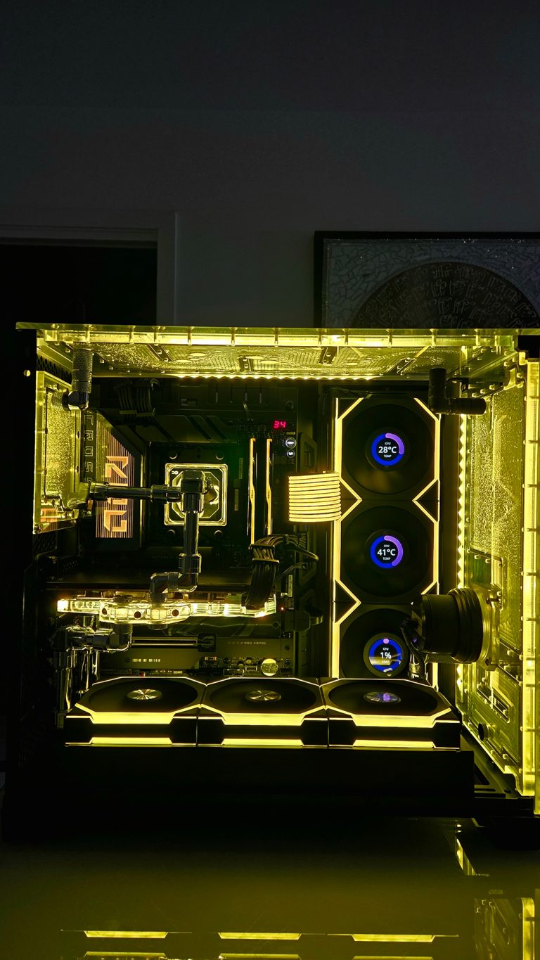 Lian Li O11 Vision Build By Mohamad - Singularity Computers